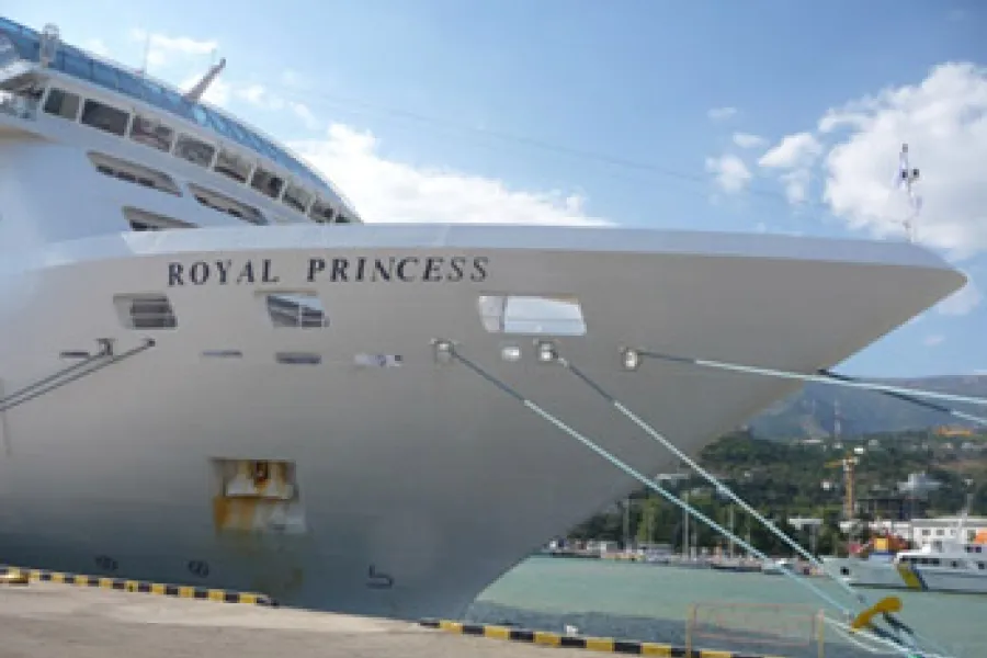 Entertainment venues on new Royal Princess 2024-2025 | Crew Center